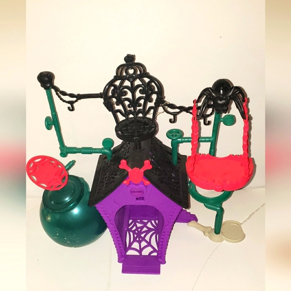 Moster high | Toys | Monster High Secret Creepers Crypt Fashion Read ...